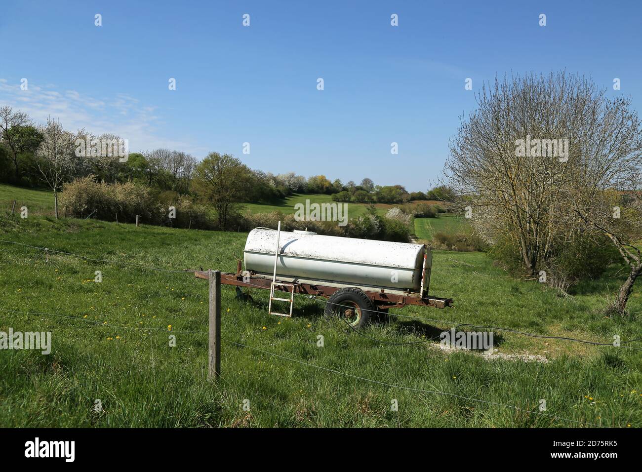 Rural water dispenser hi-res stock photography and images - Alamy