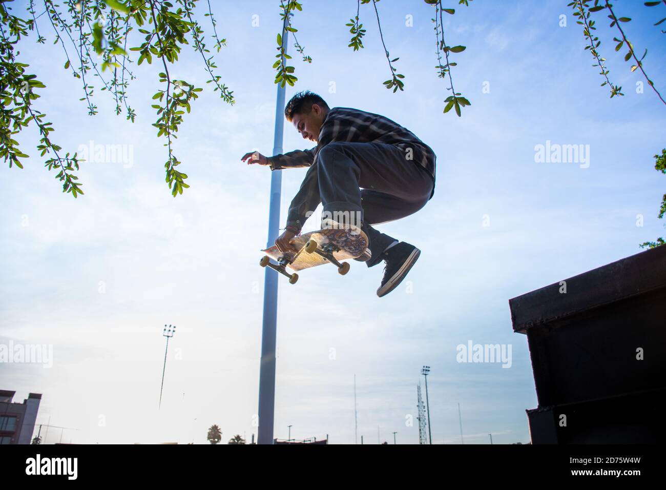 Baggy clothing hi-res stock photography and images - Alamy