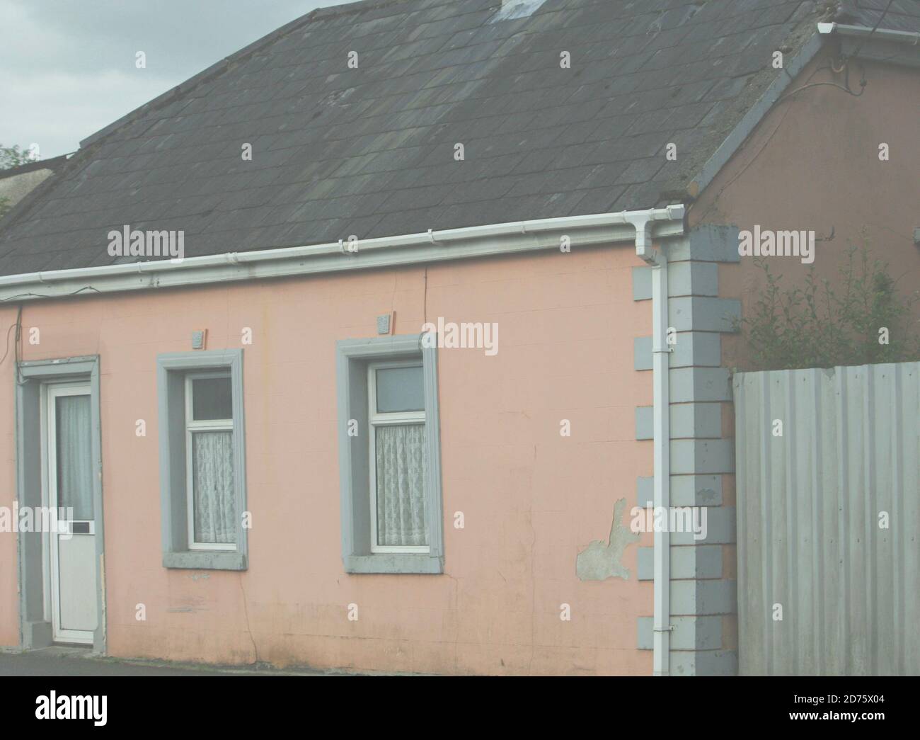 Traditional Home in Ireland Stock Photo - Alamy