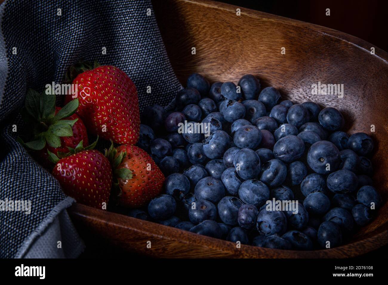 Strawberries and Blueberries, Fresh Fruit Closeup Stock Photo - Alamy
