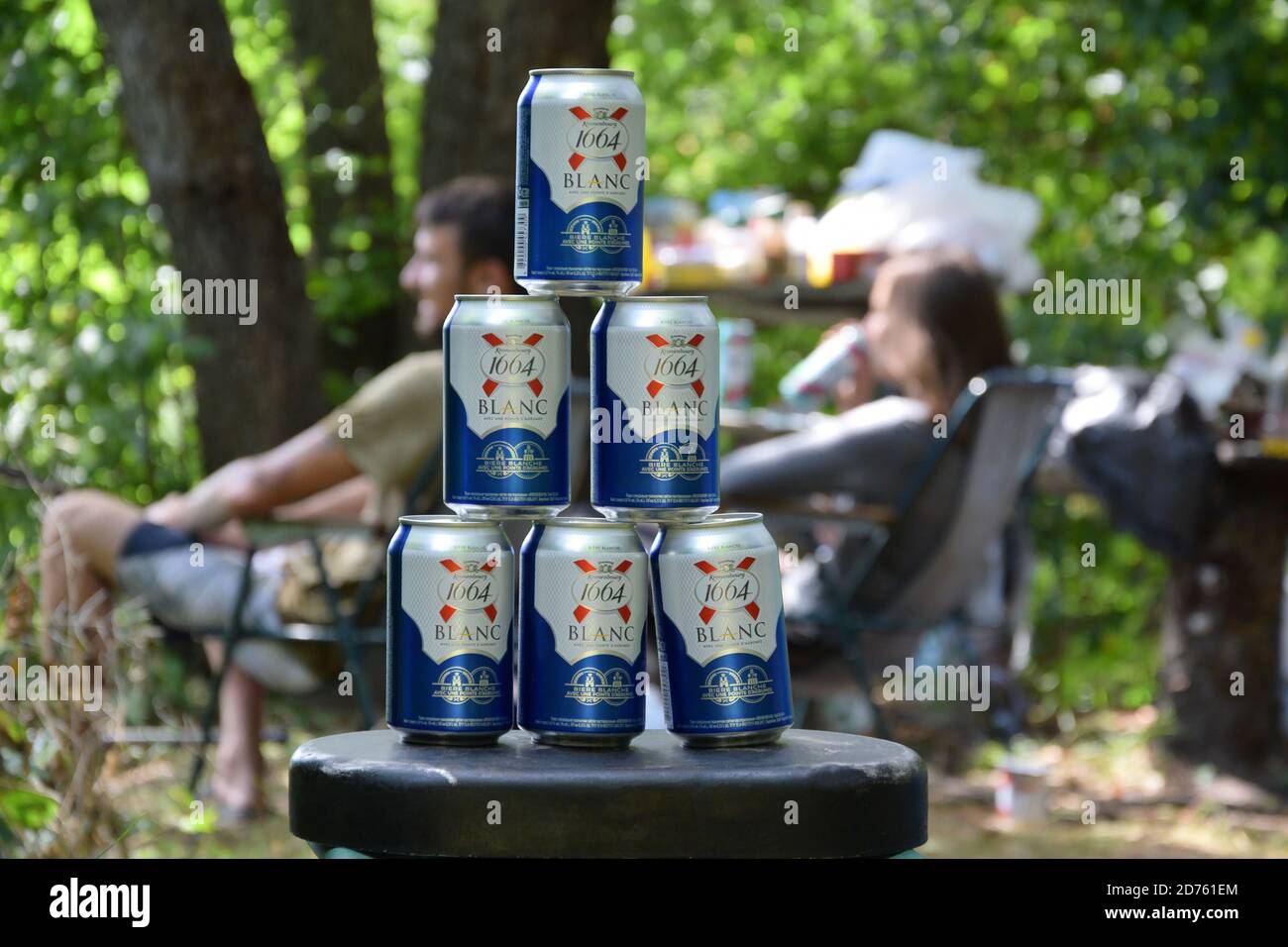 KHARKOV, UKRAINE - AUGUST 22 2020: 1664 Blanc logo on beer cans in big ...