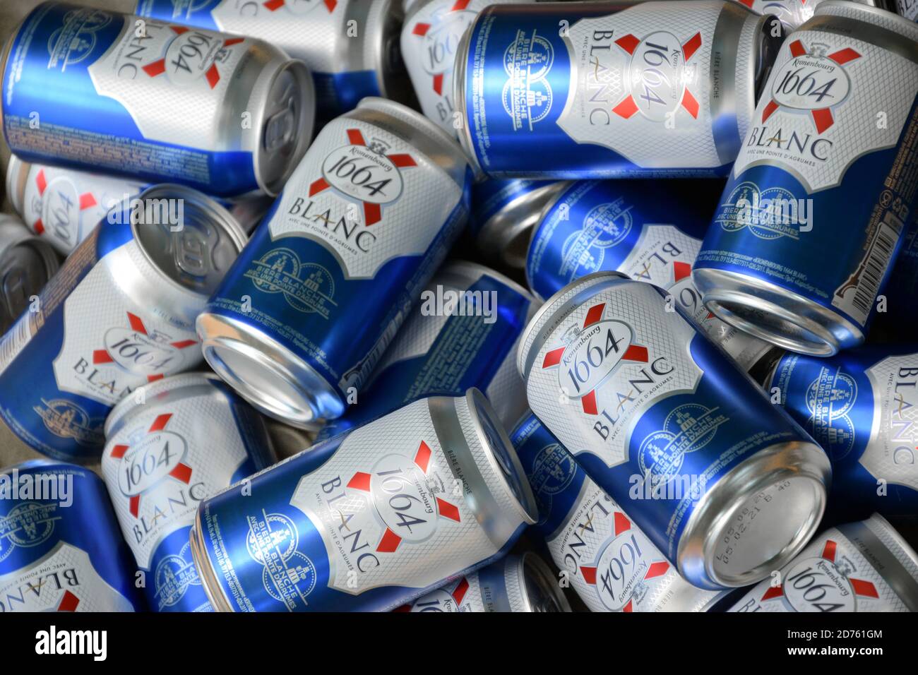 KHARKOV, UKRAINE - AUGUST 22 2020: 1664 Blanc logo on beer cans in big ...