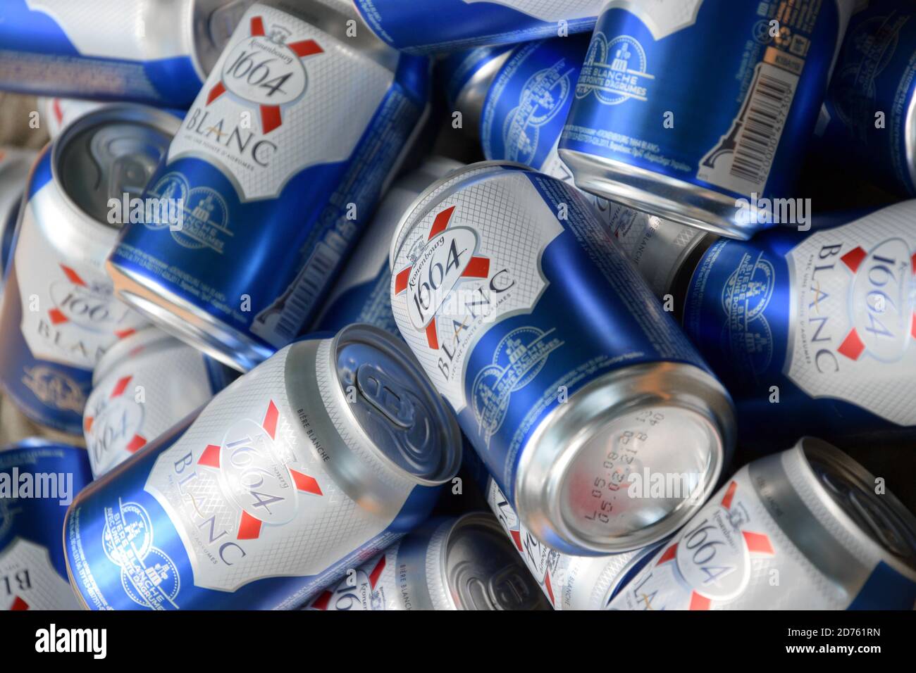 KHARKOV, UKRAINE - AUGUST 22 2020: 1664 Blanc logo on beer cans in big ...