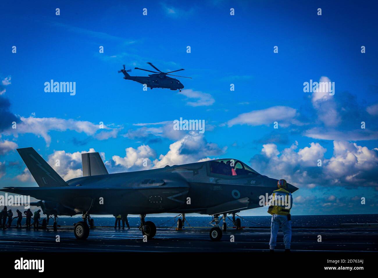 Joint strike fighter f 35b hi-res stock photography and images - Alamy