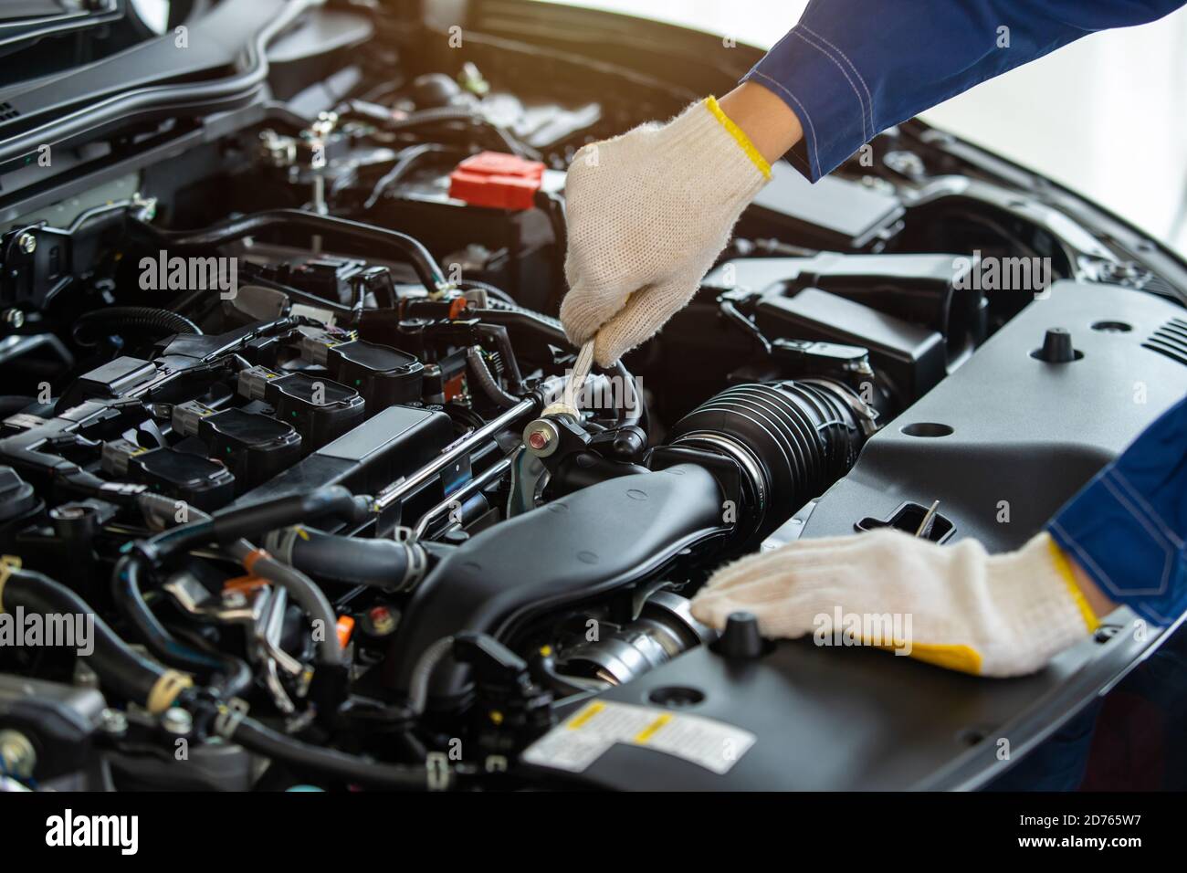 Check engine hi-res stock photography and images - Alamy