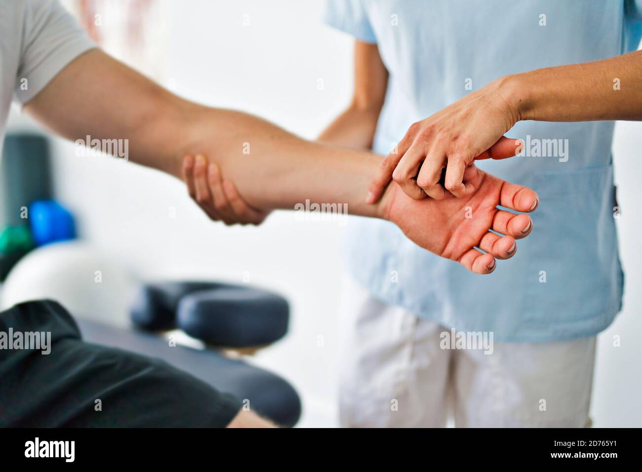 Chirotherapy hi-res stock photography and images - Alamy