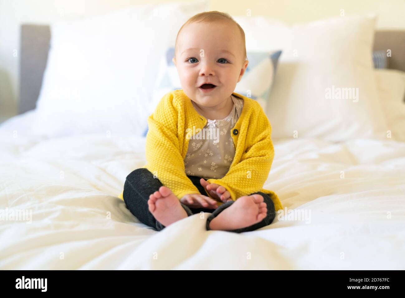 White whites of eyes hi-res stock photography and images - Alamy