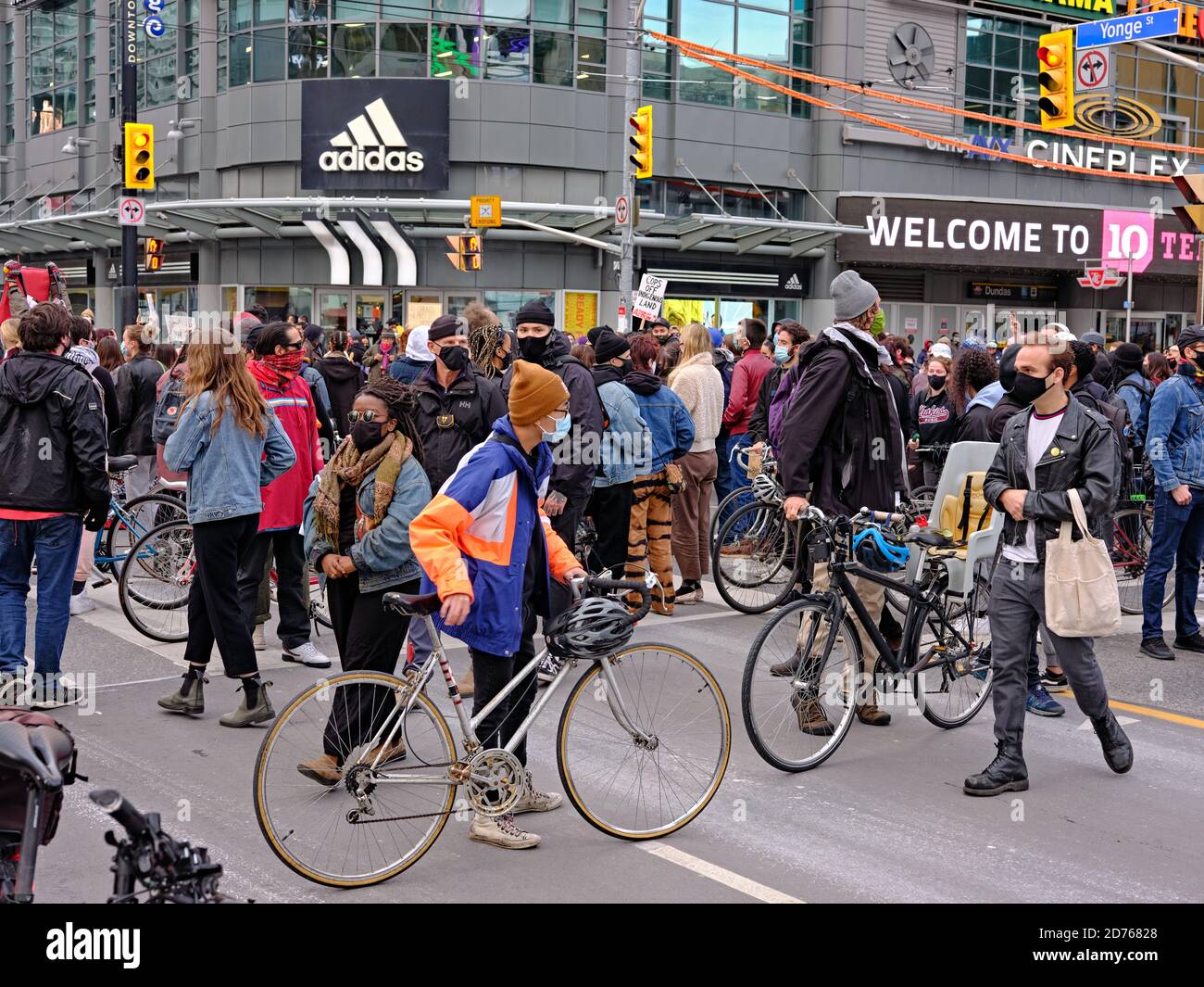 Atlantic Canada native Mikmaq fishers protest in Toronto Stock Photo ...