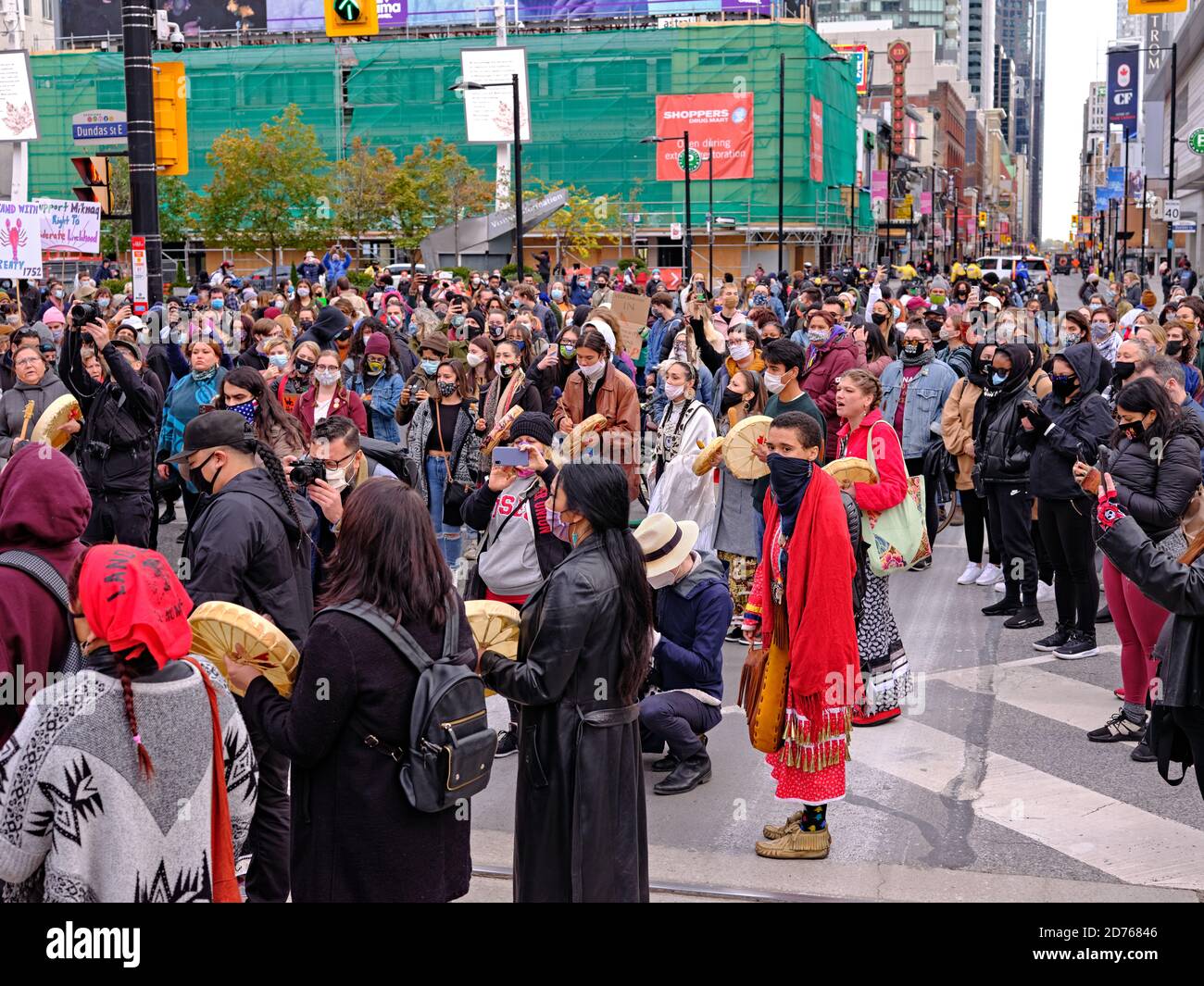 Atlantic Canada native Mikmaq fishers protest in Toronto Stock Photo ...