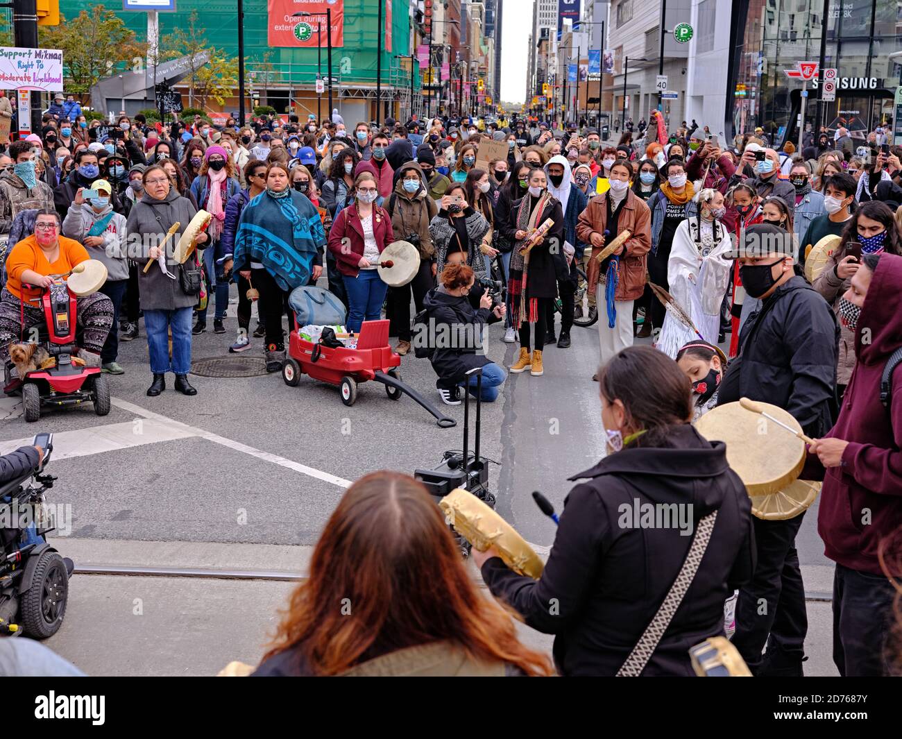 Atlantic Canada native Mikmaq fishers protest in Toronto Stock Photo ...