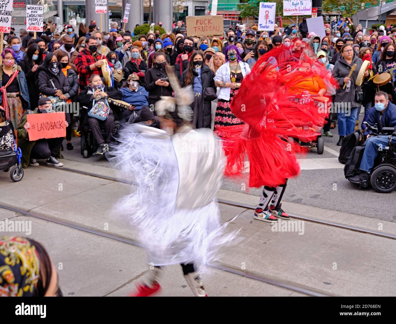 Atlantic Canada native Mikmaq fishers protest in Toronto Stock Photo ...