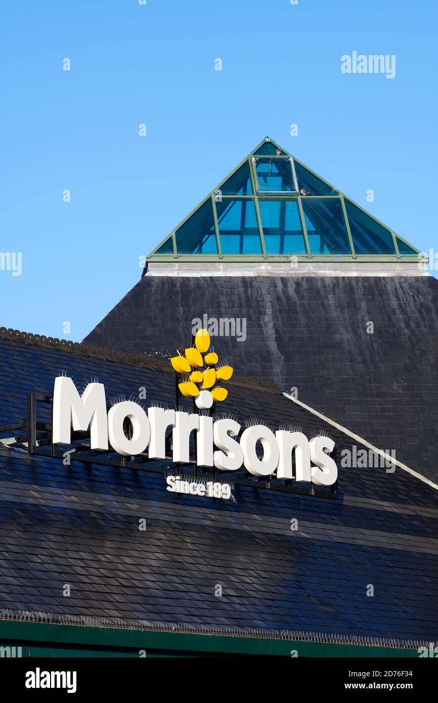 Morrisons supermarket logo hi-res stock photography and images - Alamy
