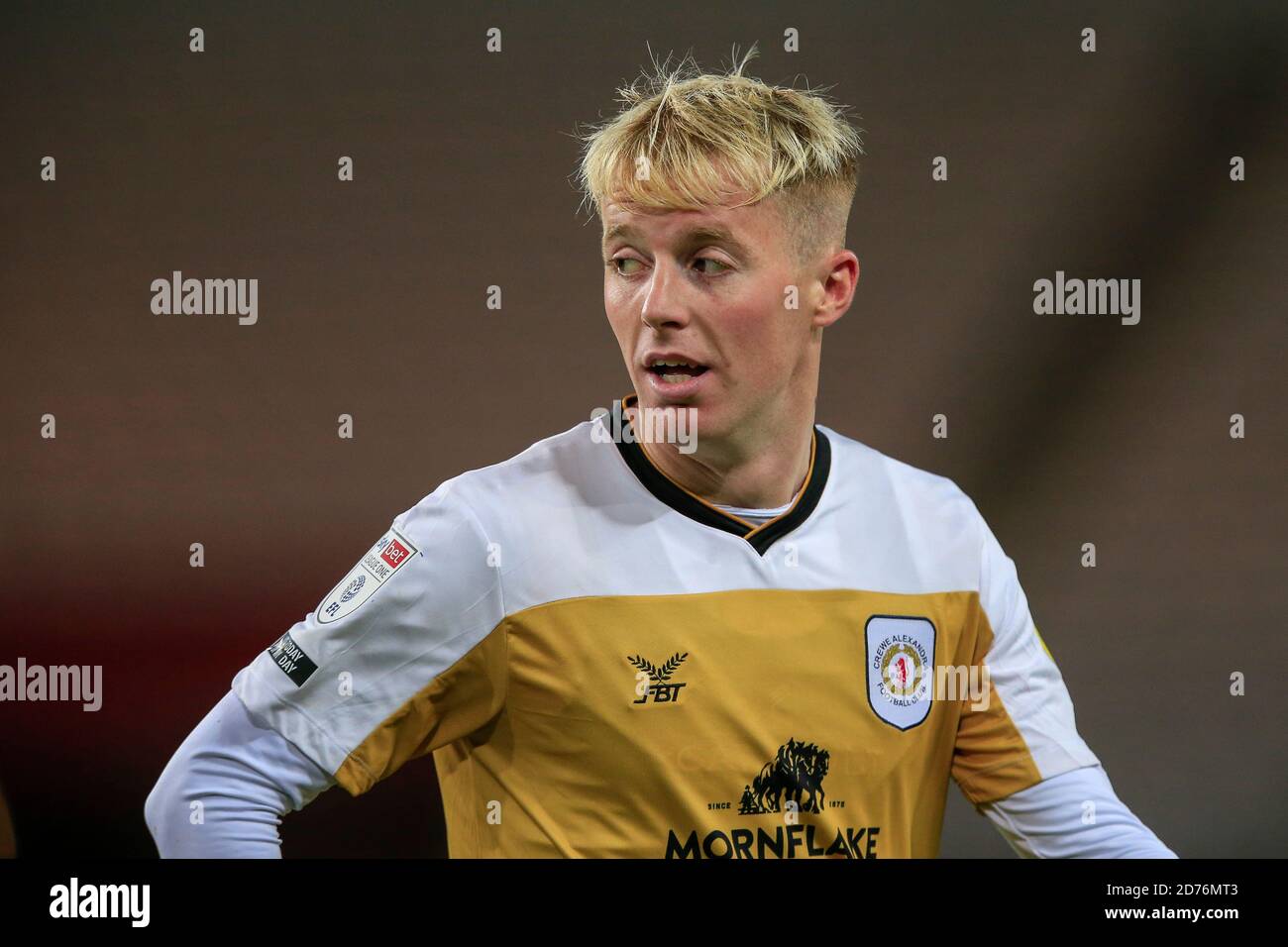 Charlie Kirk (10) of Crewe Alexandra in action Stock Photo - Alamy