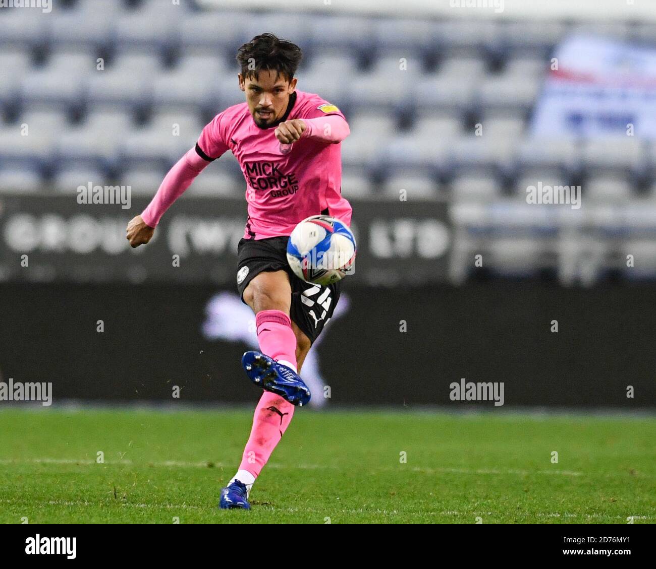 Niall Mason (24) of Peterborough United takes a free kick Stock Photo ...