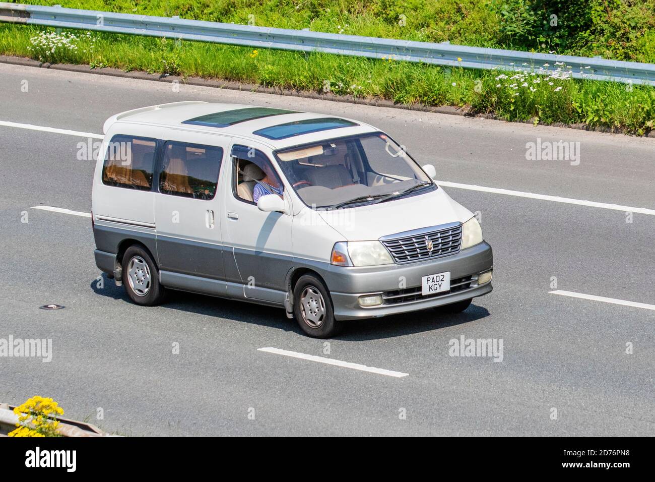 Toyota mpvs cars hi-res stock photography and images - Alamy