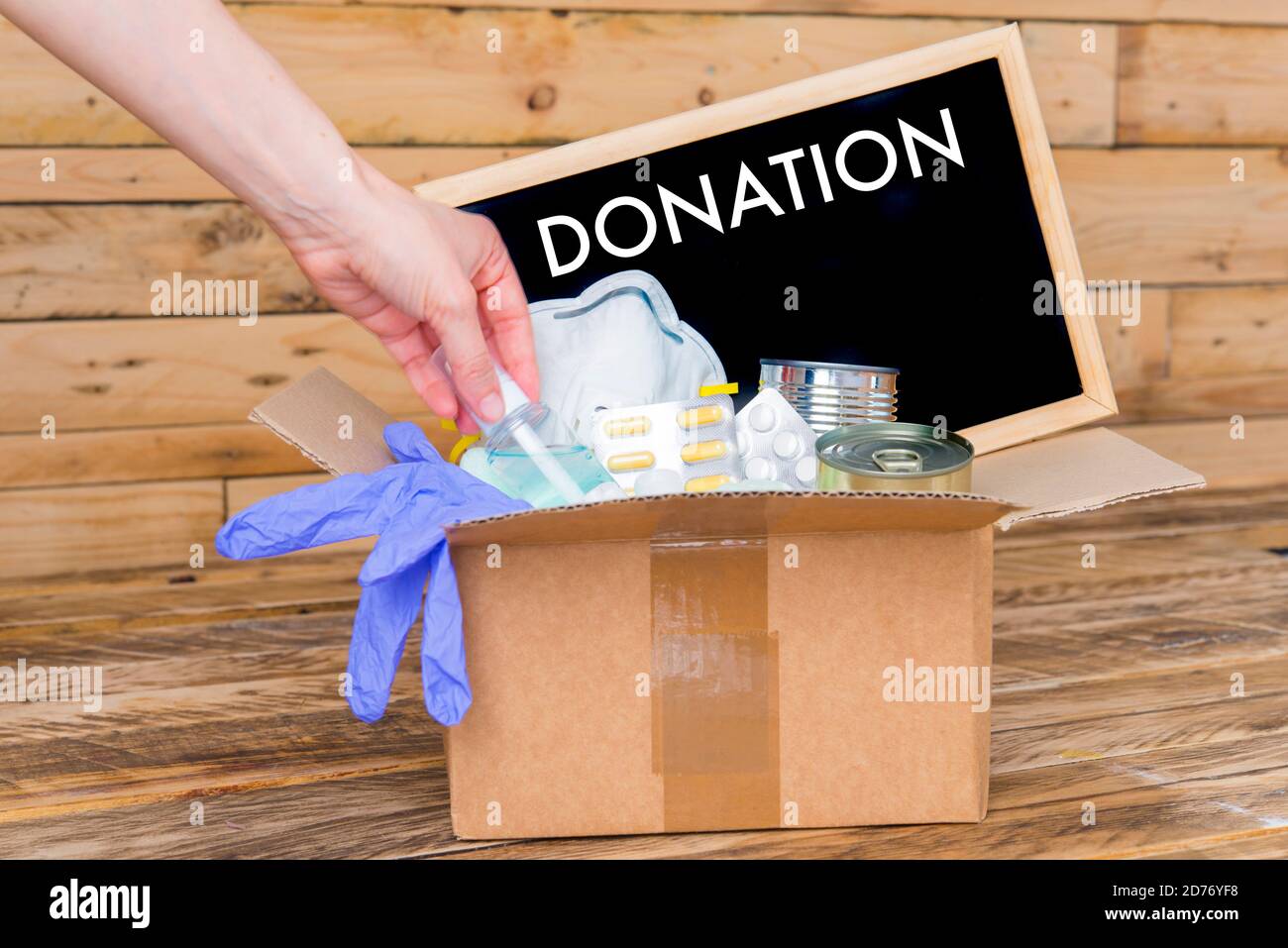 Donations donating hi-res stock photography and images - Alamy
