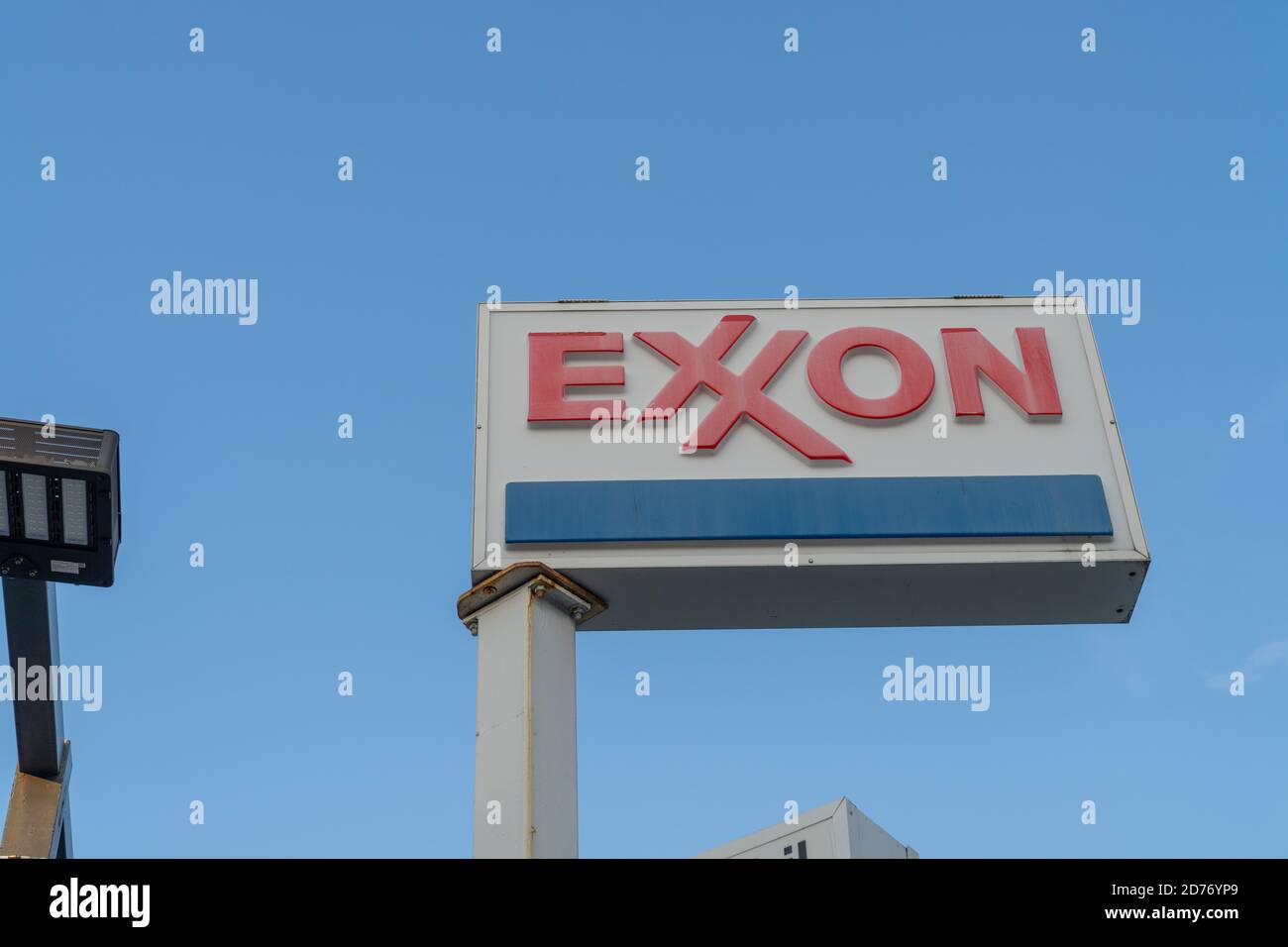 Exxon Logo High Resolution Stock Photography and Images - Alamy