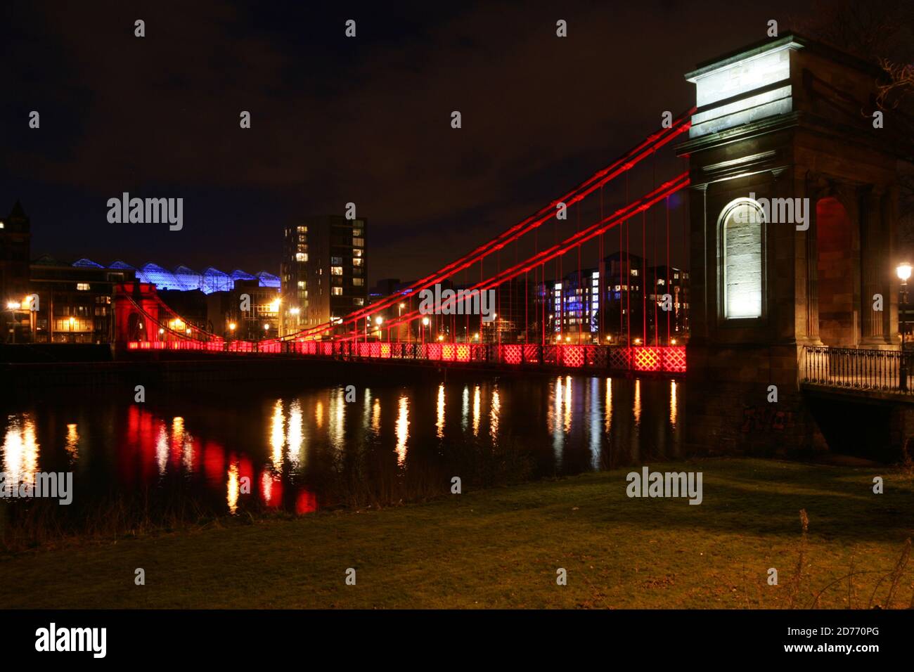 Glasgow, Scotland, UK.. Bridges over the River Clyde at night time ...