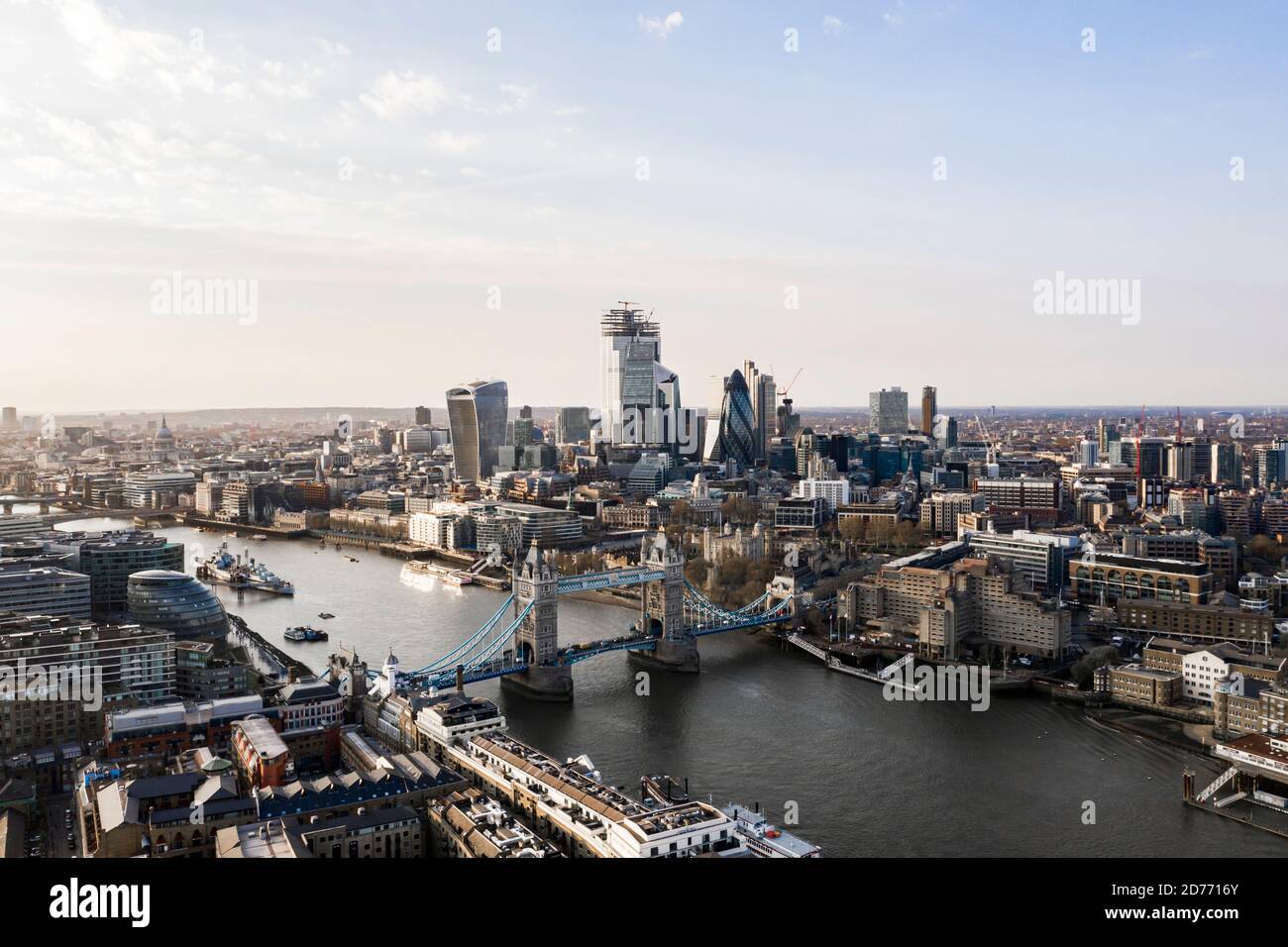River thames aerial 2019 hi-res stock photography and images - Alamy