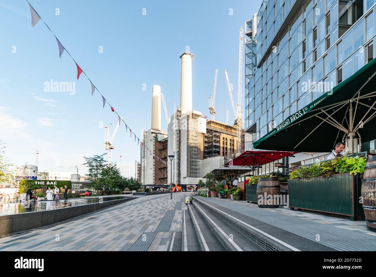 Battersea power station dawn hi-res stock photography and images - Alamy
