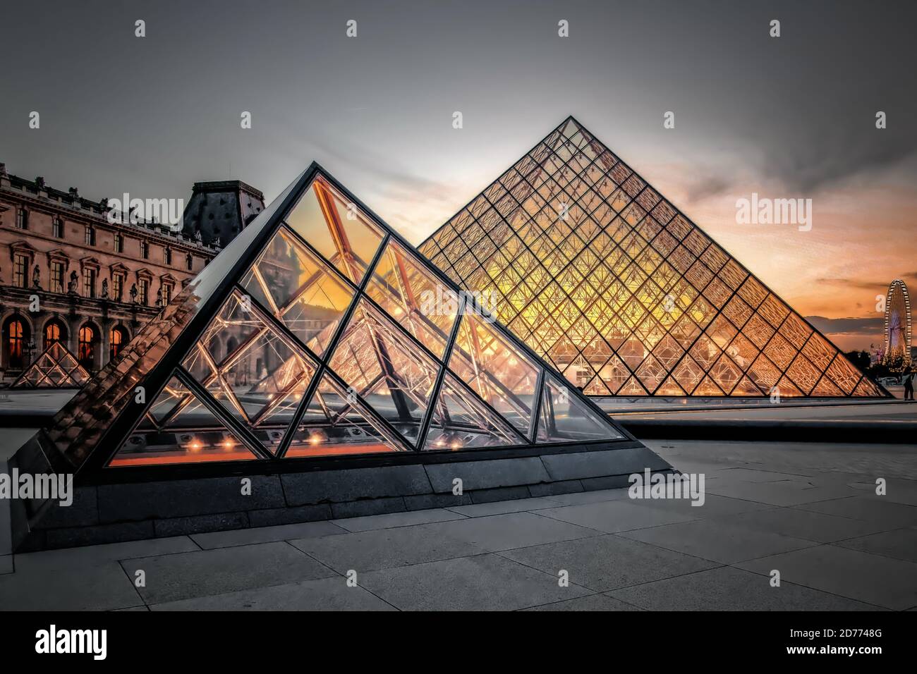 Louvre paris hi-res stock photography and images - Alamy