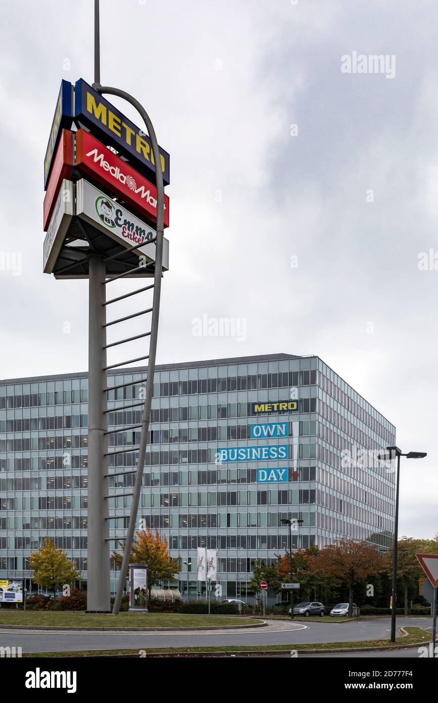 Group headquarters of metro ag hi-res stock photography and images - Alamy
