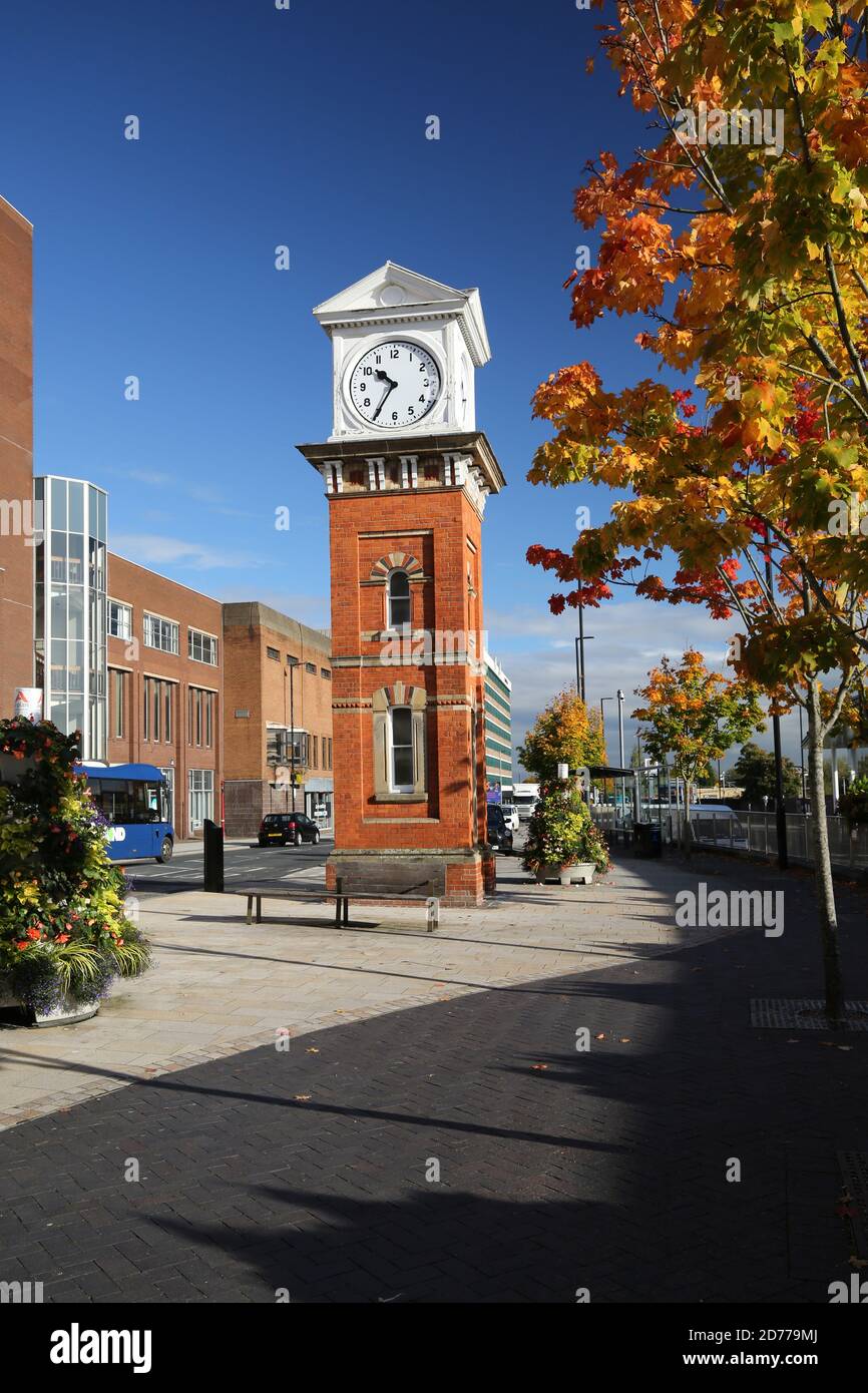 Altrincham interchange station hi-res stock photography and images - Alamy