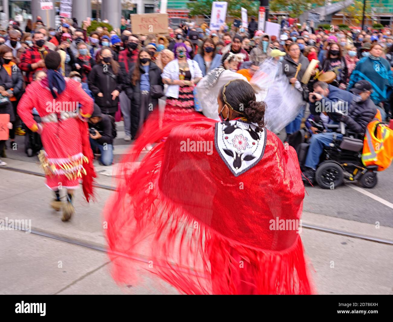 Atlantic Canada native Mikmaq fishers protest in Toronto Stock Photo ...