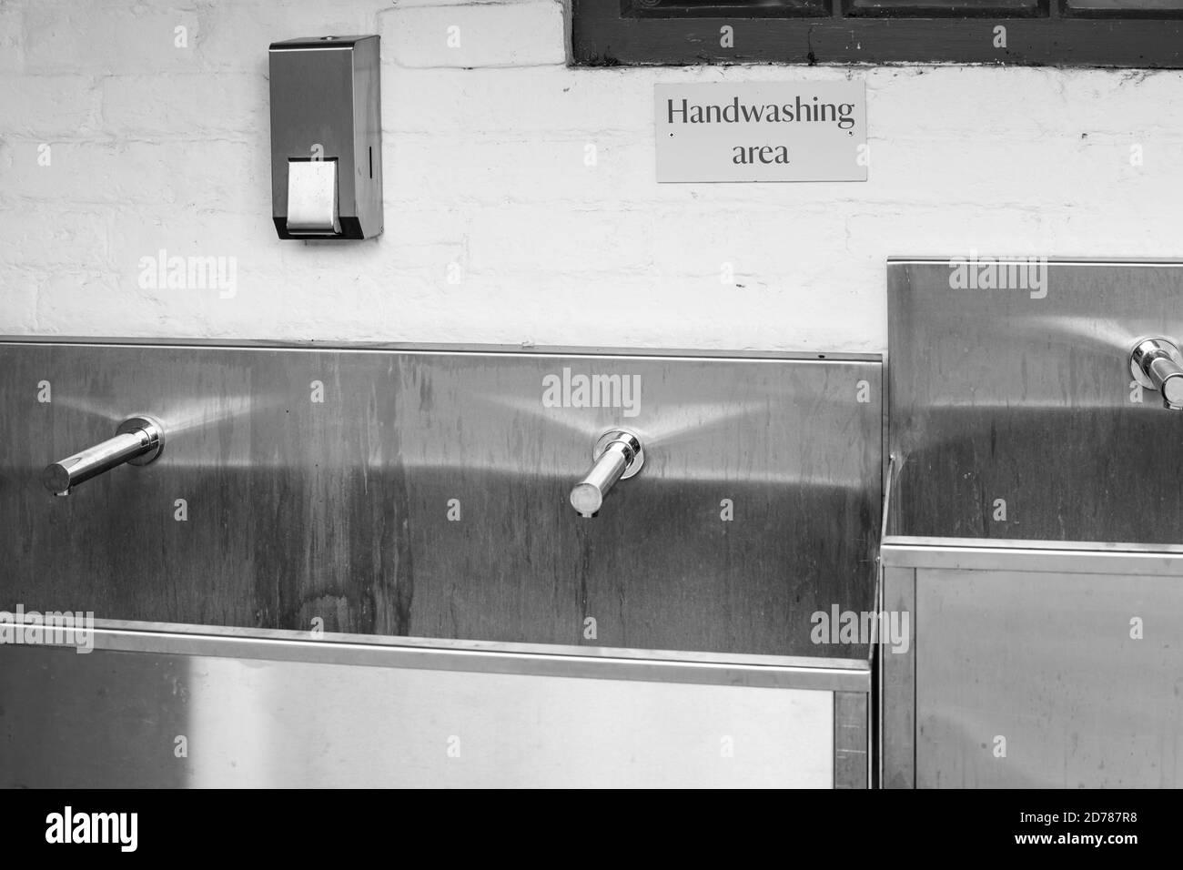 Hand washing facilities hi-res stock photography and images - Alamy