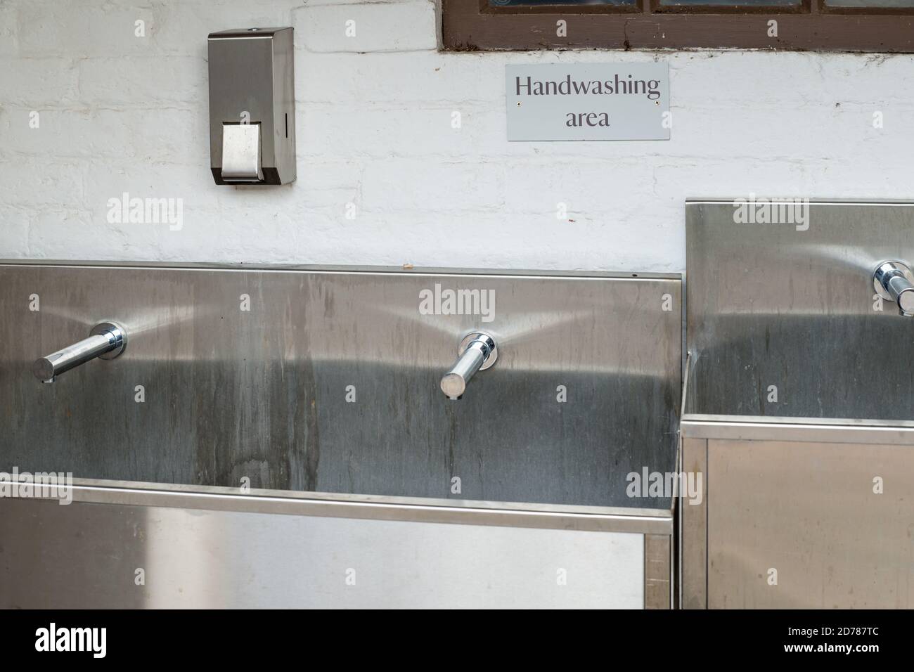 Hand washing facilities hi-res stock photography and images - Alamy
