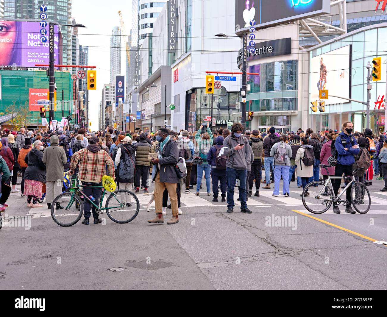 Atlantic Canada native Mikmaq fishers protest in Toronto Stock Photo ...