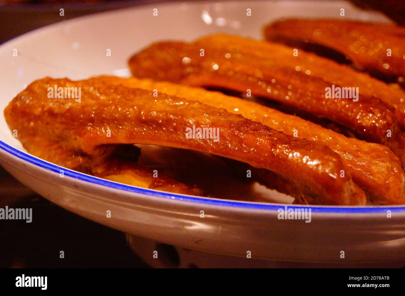 Spiced goose wings hi-res stock photography and images - Alamy