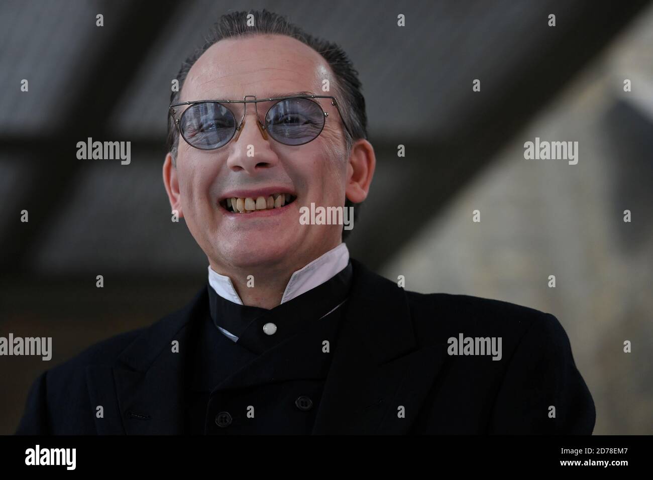 Punk band damned dave vanian hi-res stock photography and images - Alamy