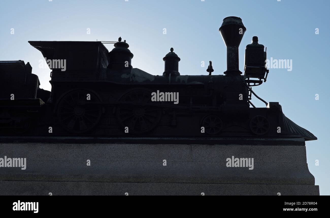 Monument of "The General" locomotive / Andrew's Raiders at the ...