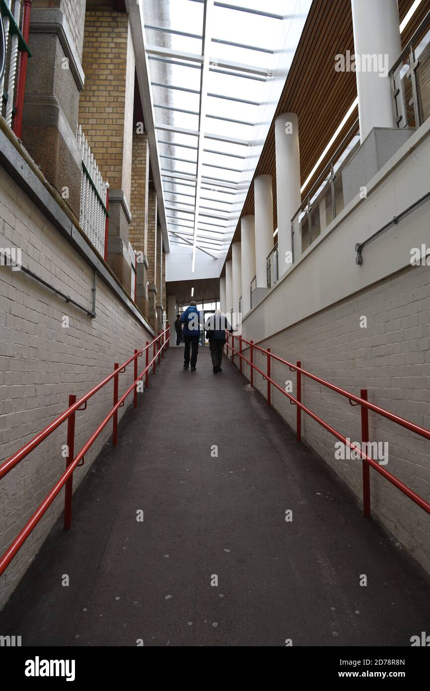 pedestrian walkway/ramp to the exit at Preston railway station Stock ...