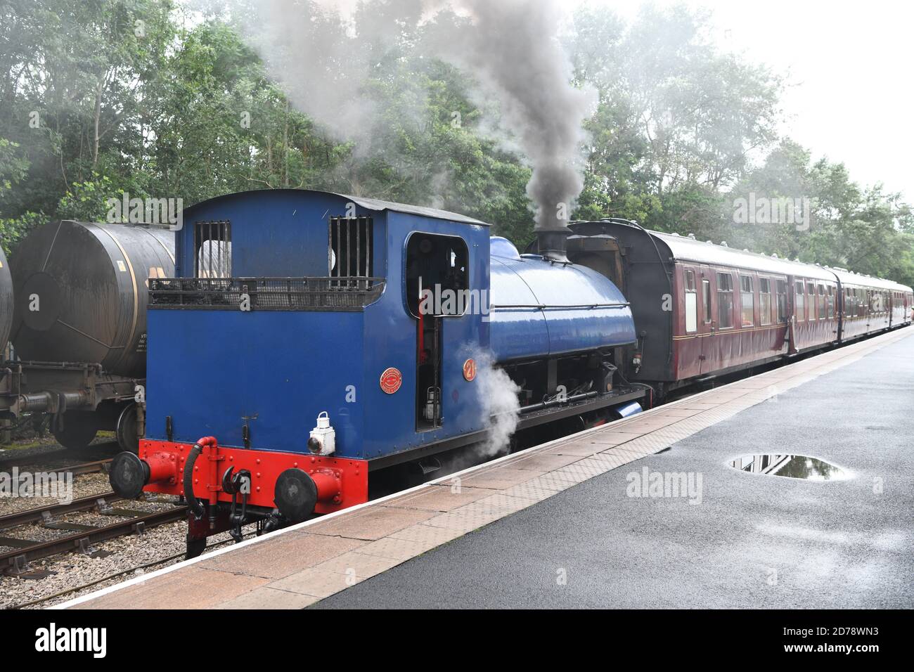 Steam Locomotive 'Linda' no. 21 at the Ribble Steam Railway and Museum ...