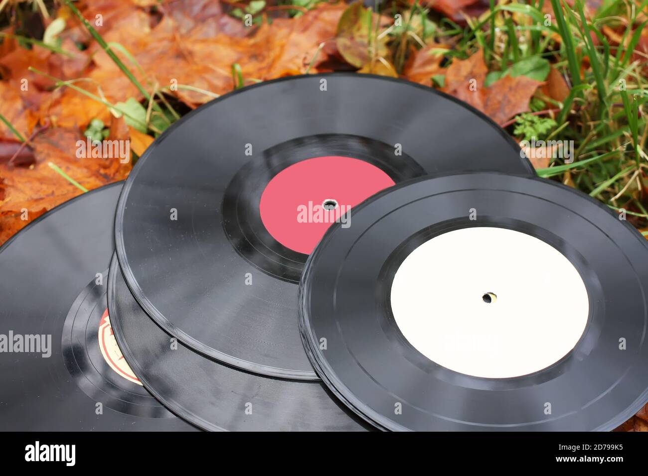 Vintage vinyl records hi-res stock photography and images - Alamy