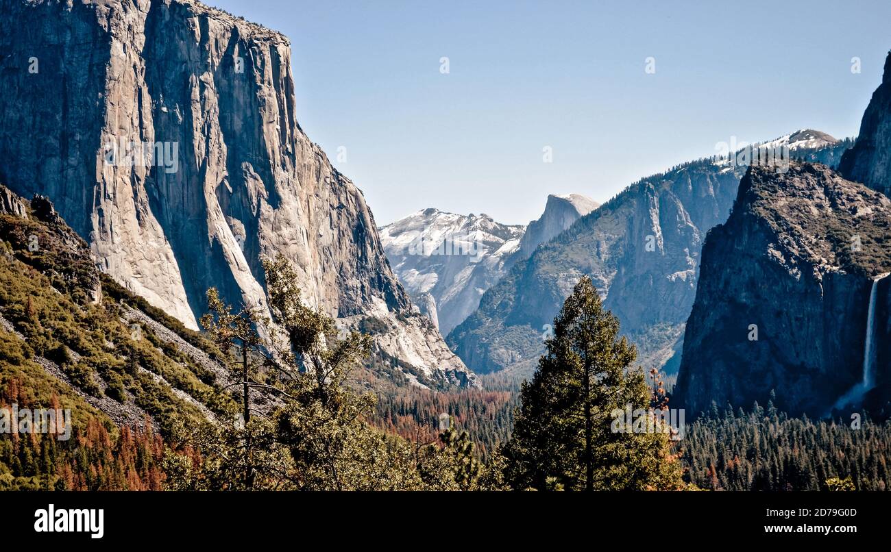 Wide angle shot of the Yosemite "after tunnel" view. This photo was ...