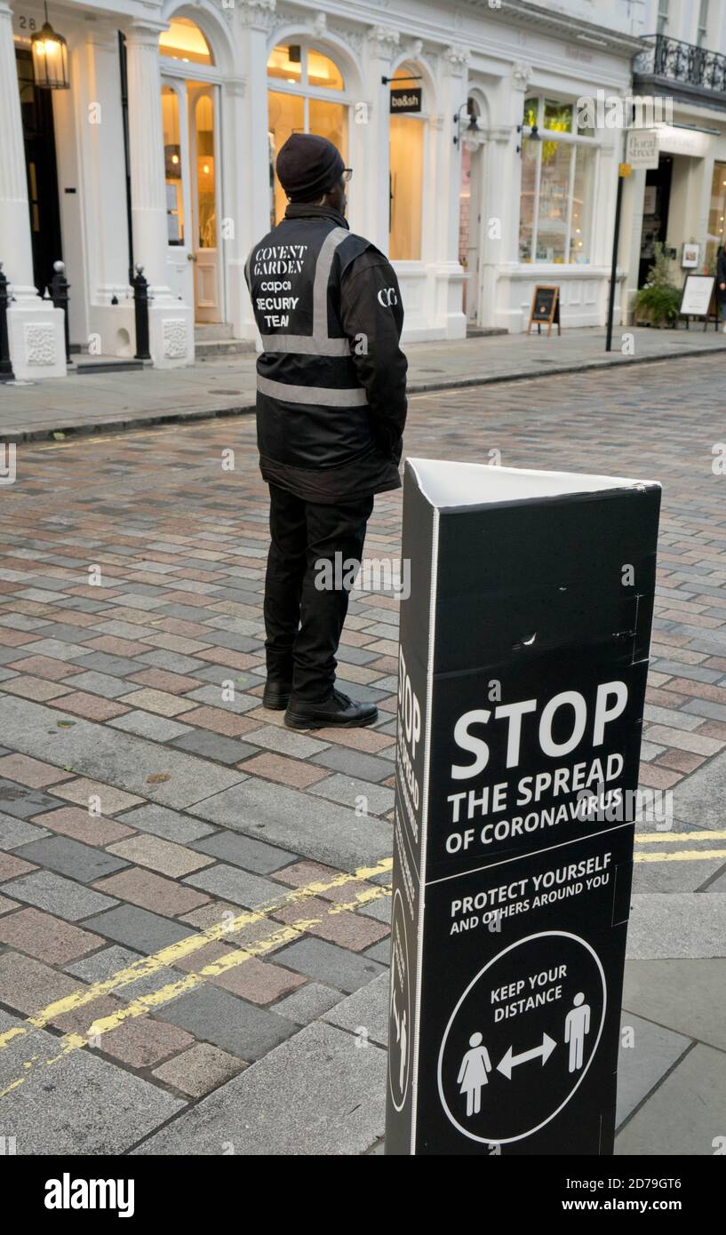 Security guard uk shop hi-res stock photography and images - Alamy