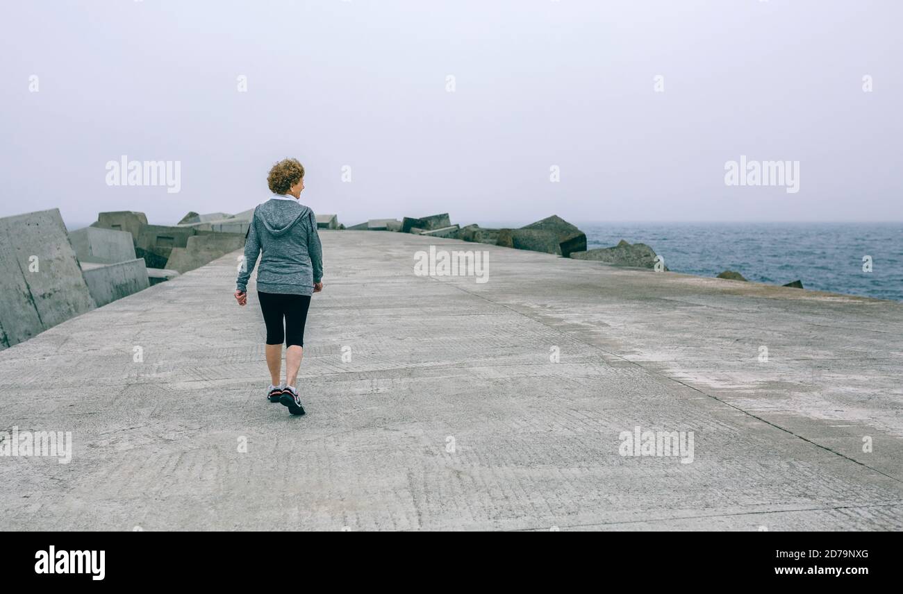Back view unrecognizable fit hi-res stock photography and images - Alamy
