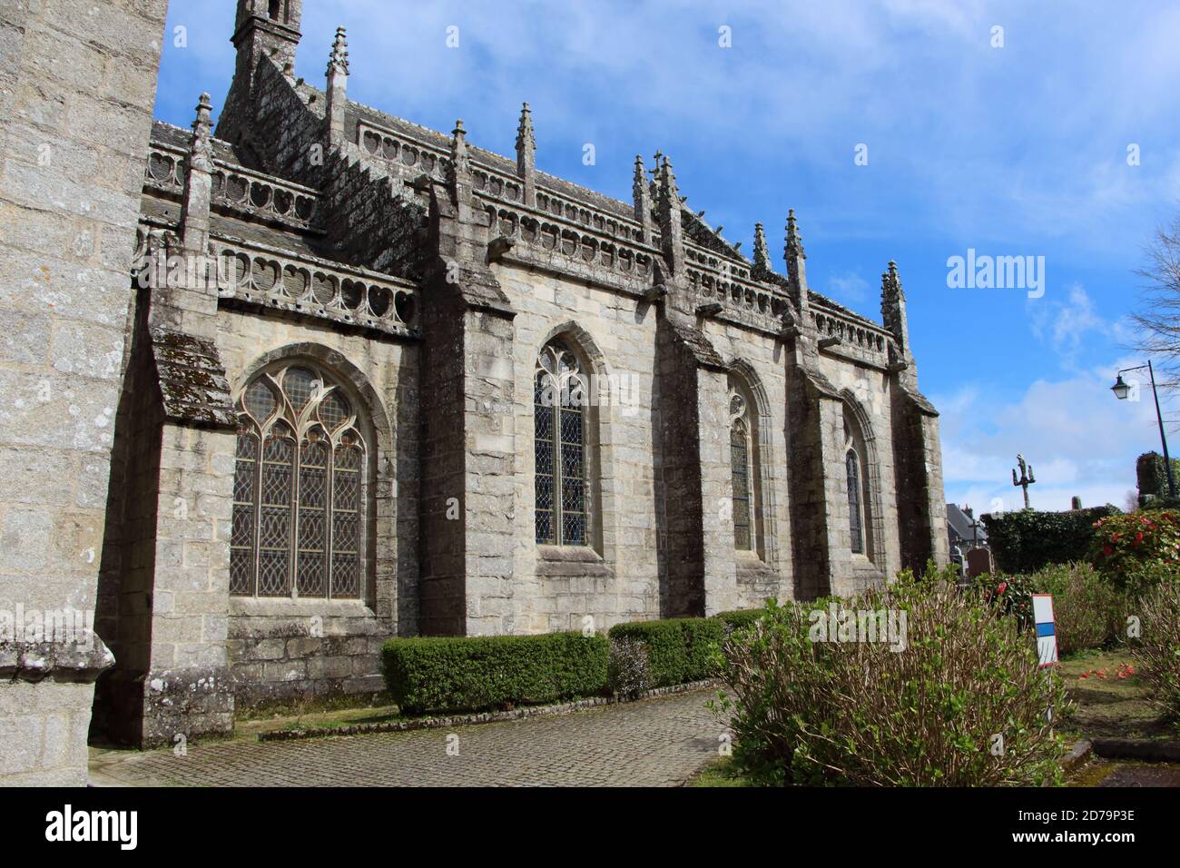 Outdoors of Saint Ronan church in Locronan Stock Photo - Alamy