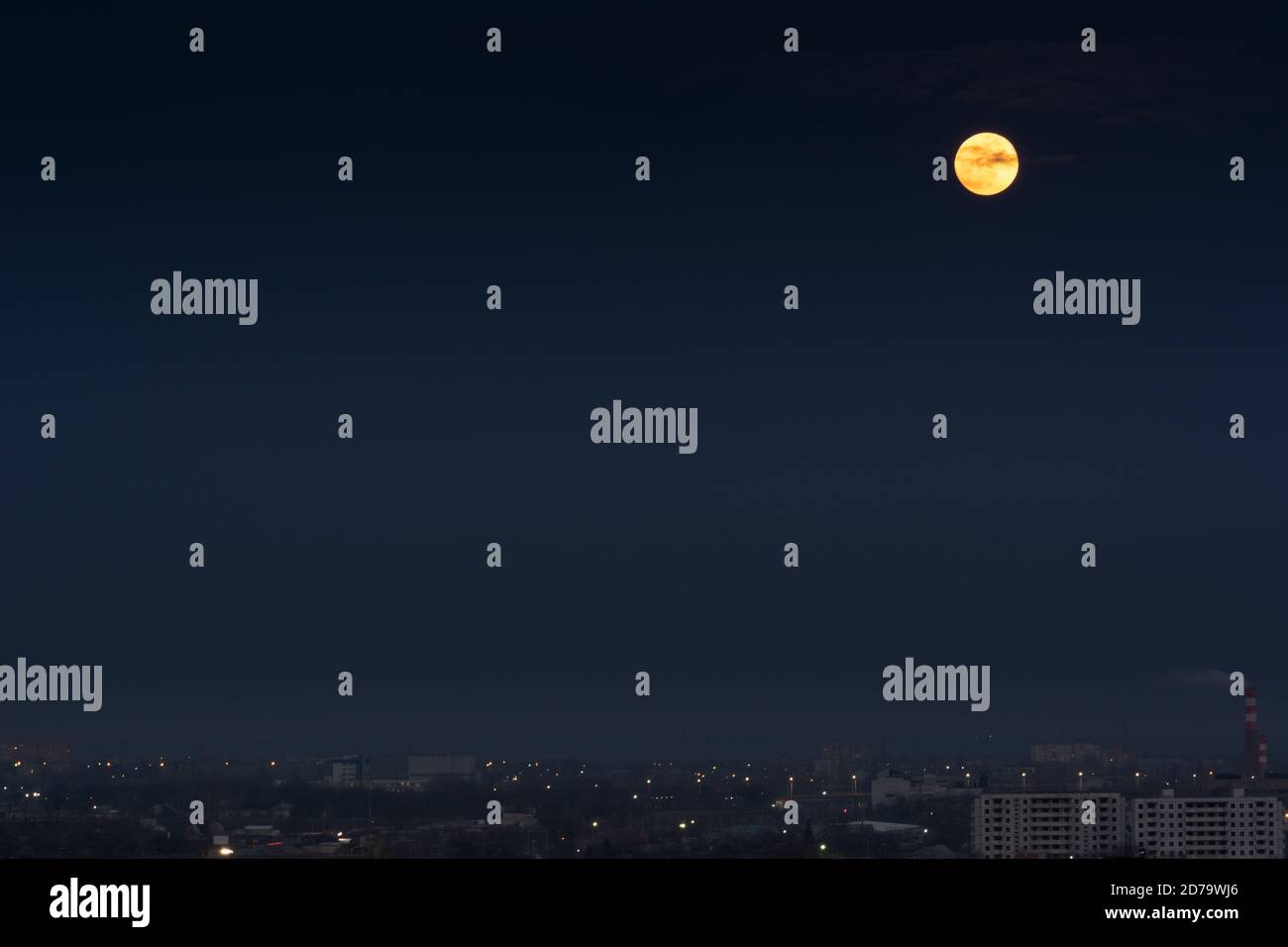 Moonrise wallpaper hi-res stock photography and images - Alamy