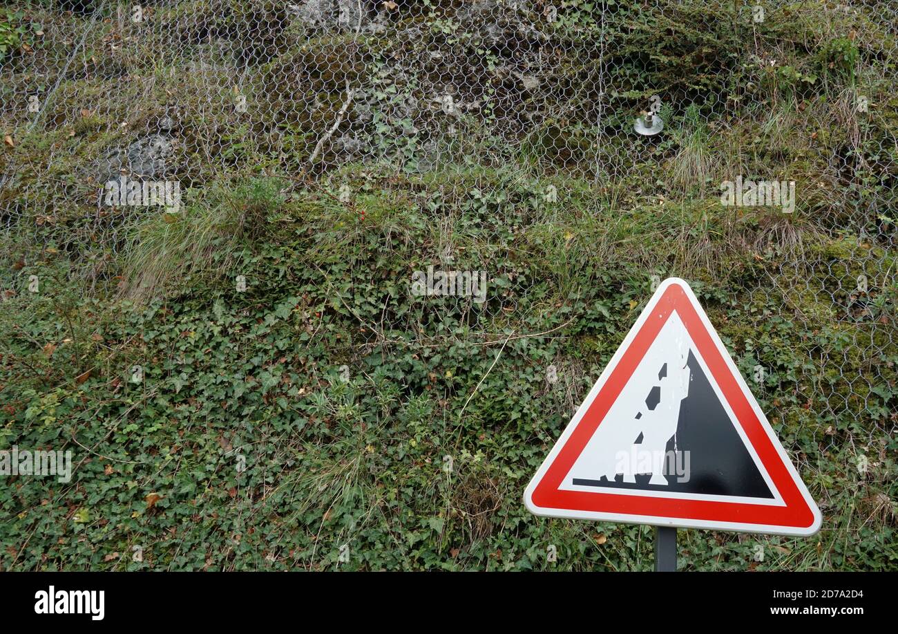 Falling Rocks Road Sign Road Sign High Resolution Stock Photography and ...