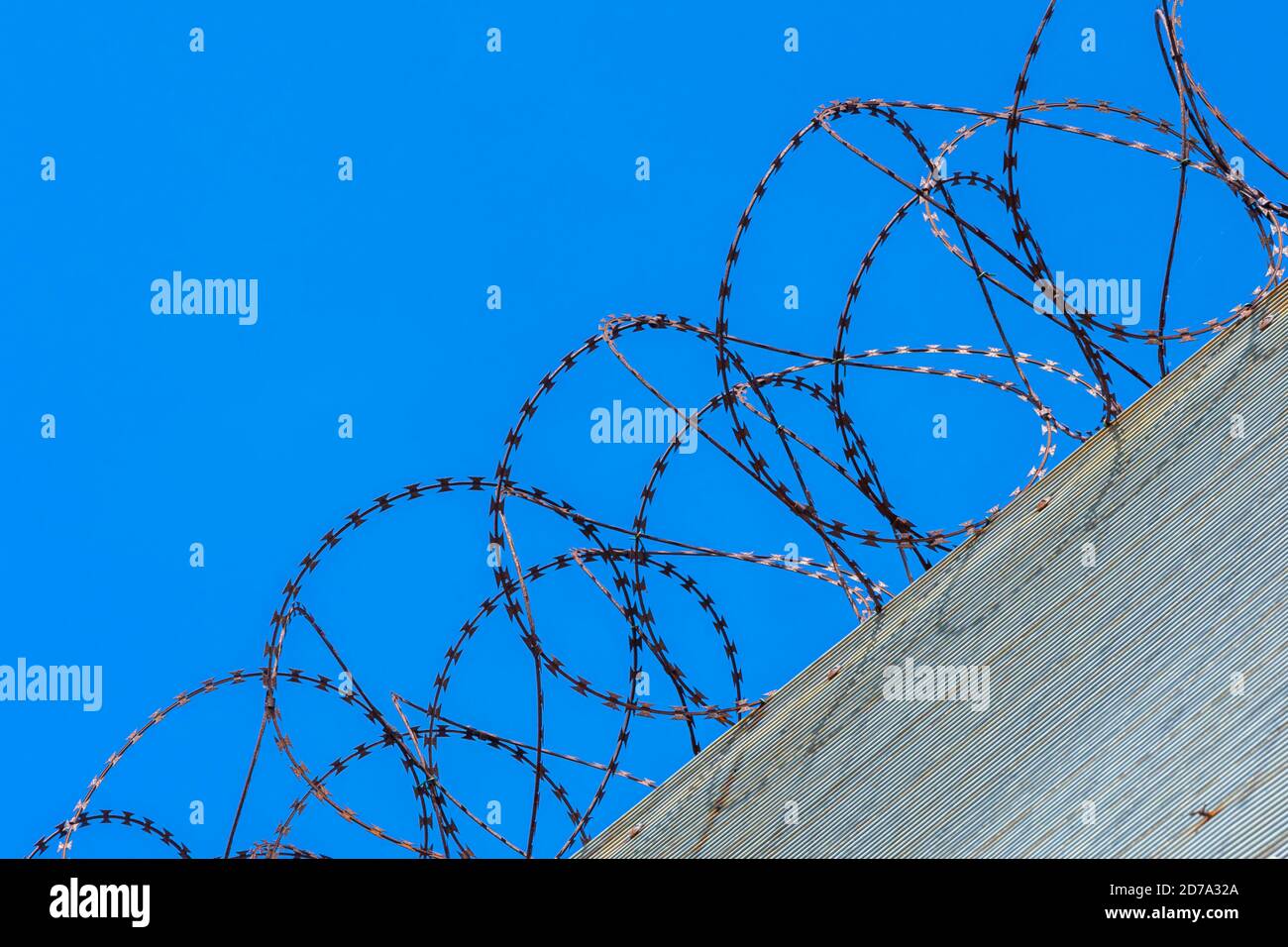 High security fence barbed razor hi-res stock photography and images ...