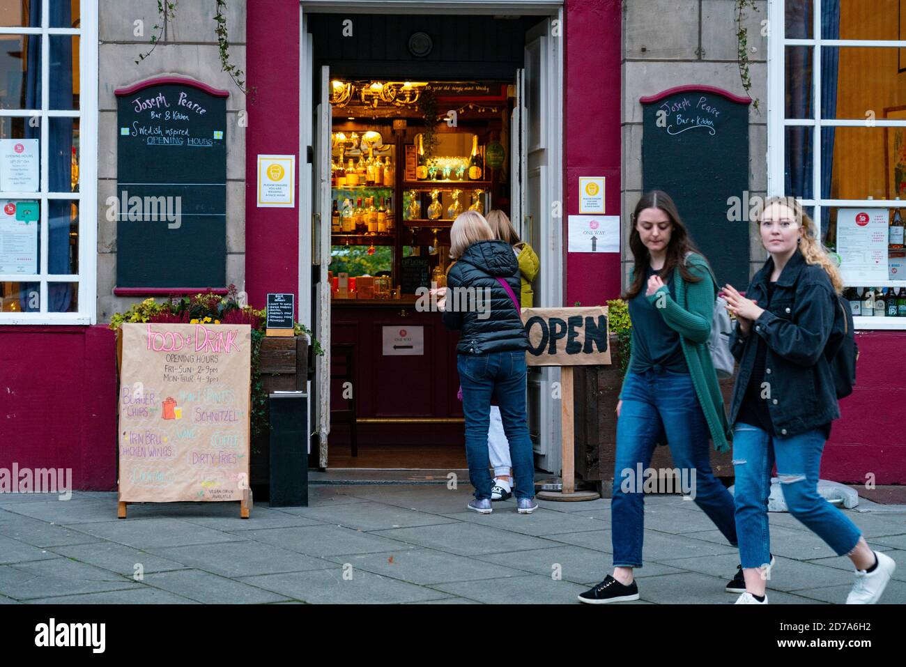 Edinburgh, Scotland, UK. 21 October 2020. First Minister Nicola ...