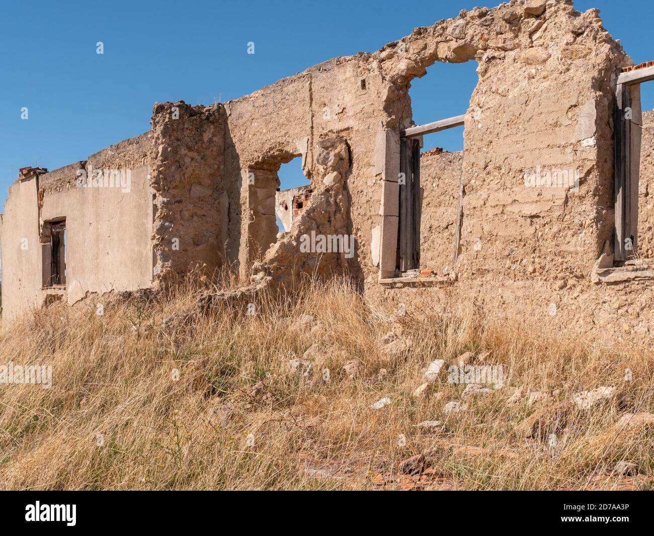 Remnants of buildings hi-res stock photography and images - Alamy