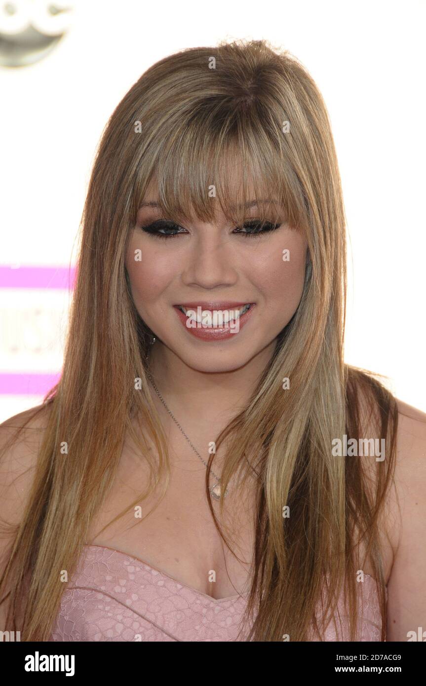 Jennette Mccurdy With Brown Hair