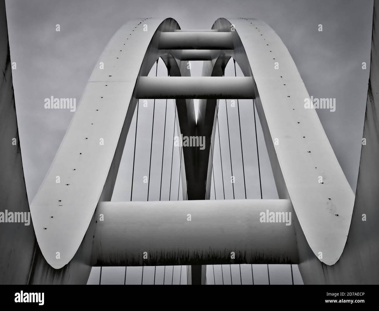 Infinity bridge spanning river tees hi-res stock photography and images ...