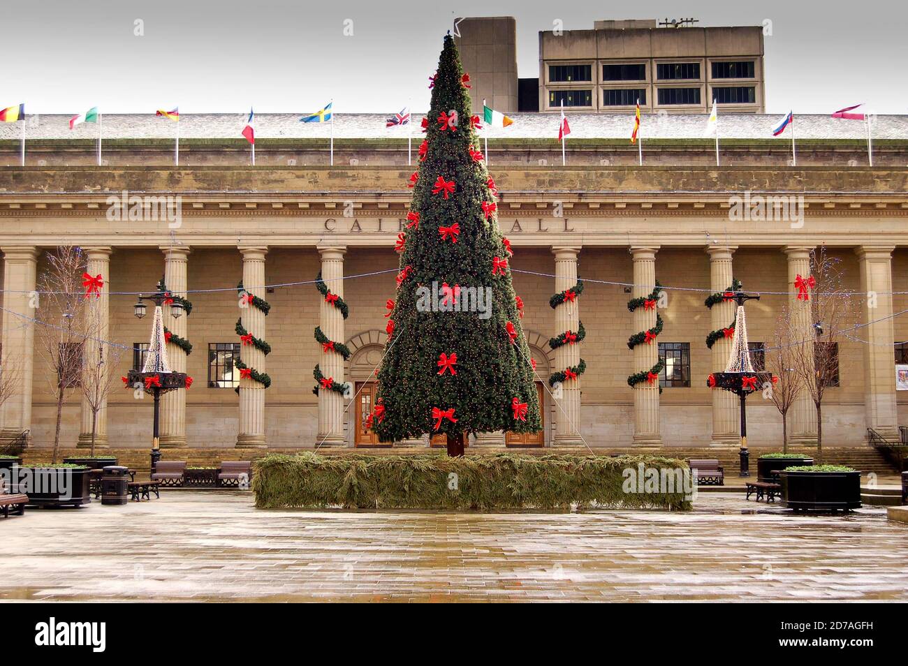 Dundee city square christmas hi-res stock photography and images - Alamy