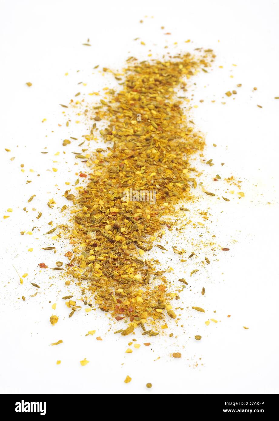 POWDER OF CURRY AGAINST WHITE BACKGROUND Stock Photo - Alamy